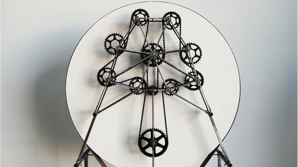 » Geometric mechanical sculptures