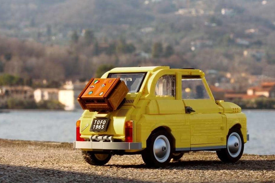 » The Little Yellow Retro Car