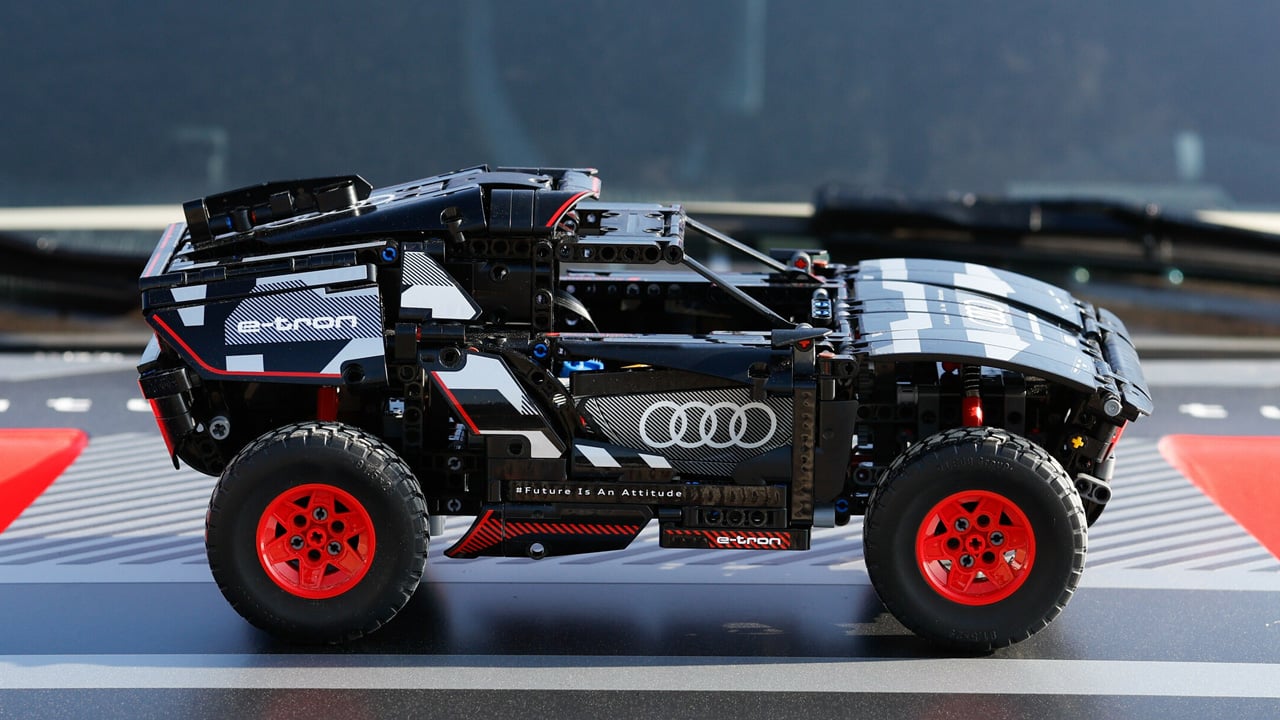 » Build Your Remote-Controlled Dakar